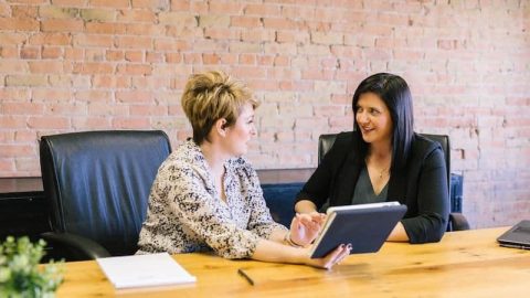 Communicating with Executives: 10 Tips to Win Their Respect and Trust